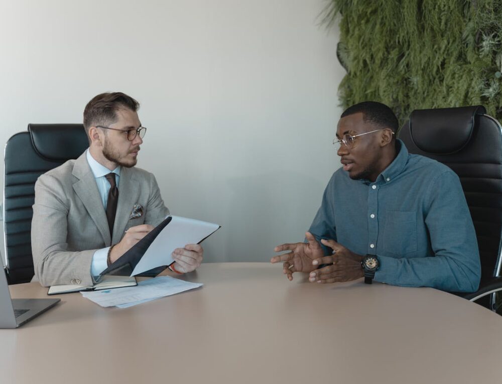 Leadership Communication: What It Is, Essential Skills, and Practical ...