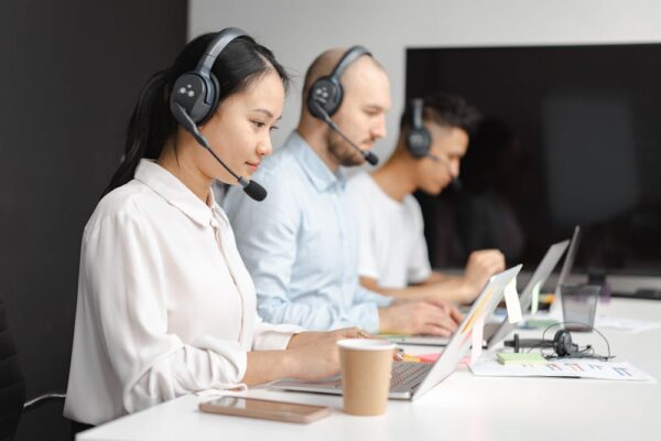 Active Listening in Customer Service: Importance, Skills & Examples ...